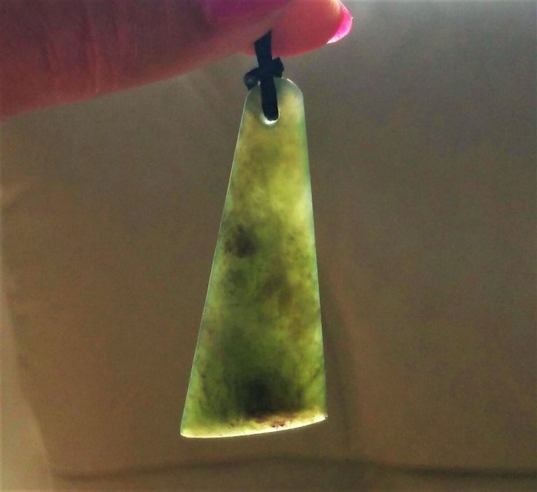 NZ Greenstone Pounamu Toki Pendant Necklace – --- Auralite-23